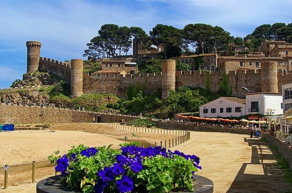 Castillos de Cataluña: 18 asombrosas Fortalezas que visitar - Sensación ...